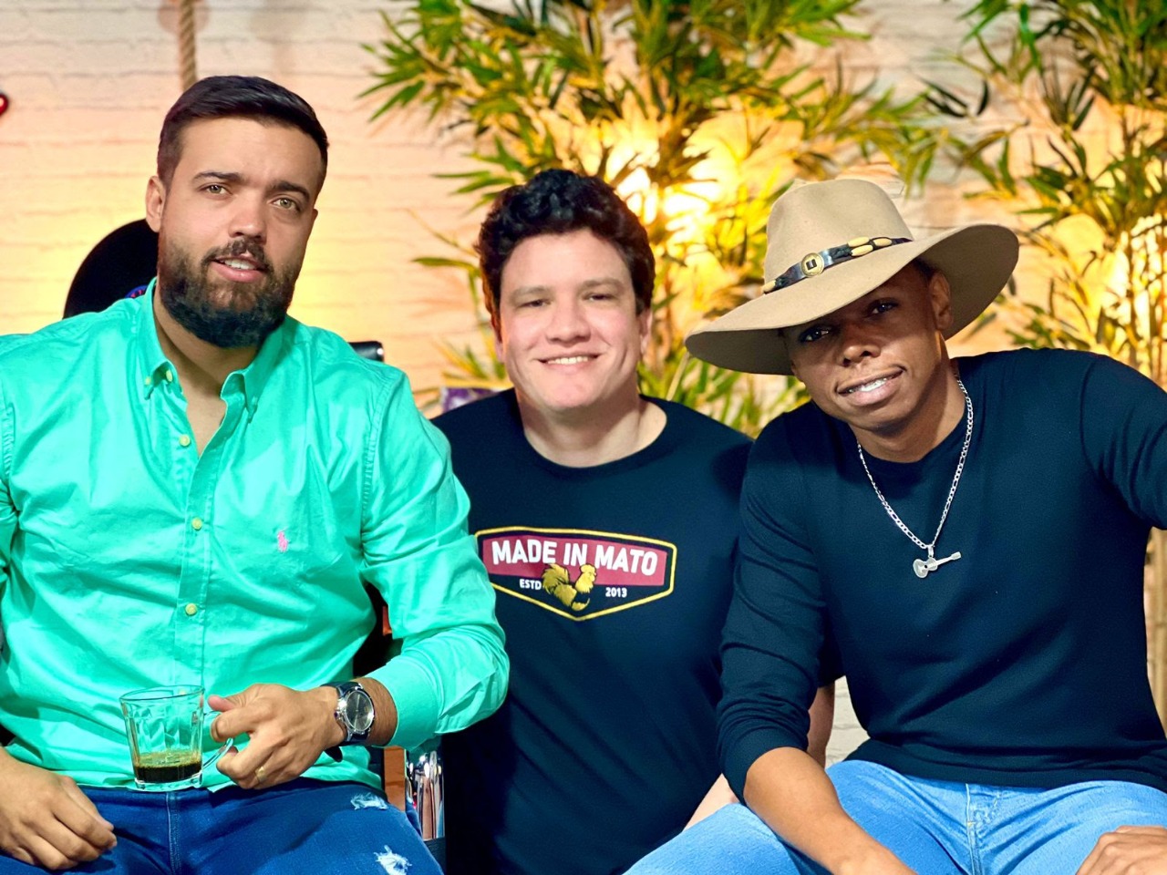 Lucas Reis e Thacio falam sobre o dia que foram parar na casa de Zezé ...
